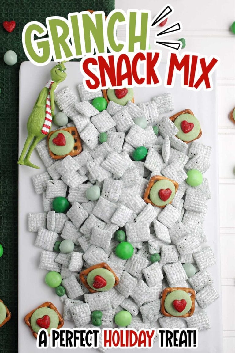 Irresistible Grinch Snack Mix (Puppy Chow Style) | A Reinvented Mom
